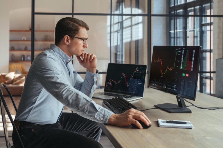 What is Index Trading? A Clear and Neutral Explanation - BrokerExtra